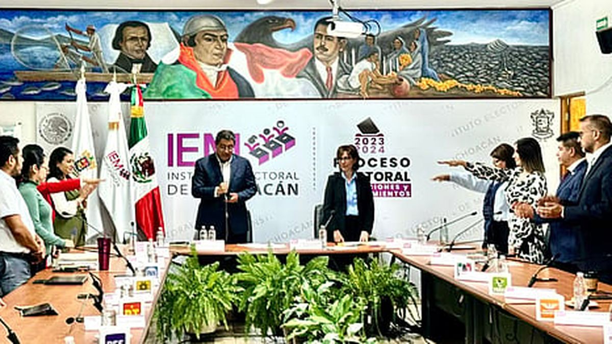 Toman protesta a tres nuevas consejeras del IEM