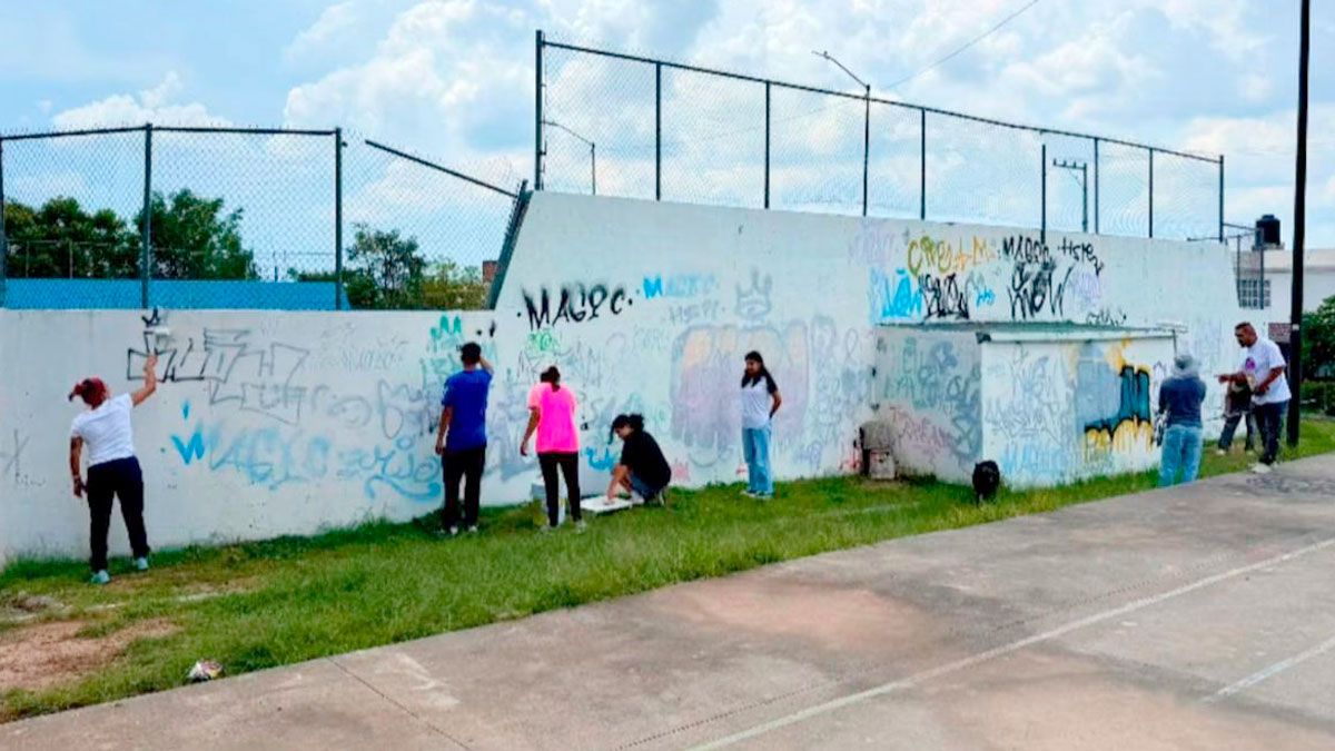 Vecinos y FUGECI rehabilitan la Unidad Deportiva Los Encinos